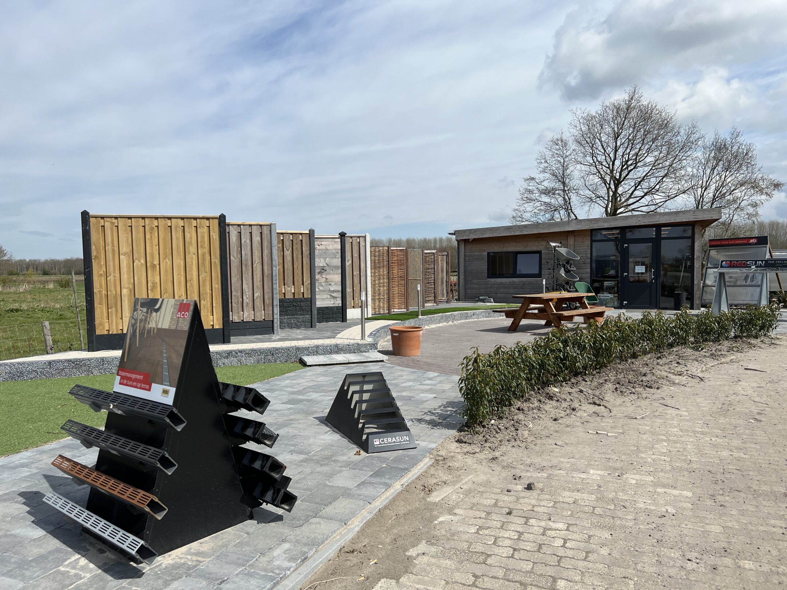 Lambeck Bestrating & Tuinaanleg - Bedrijfsinformatiegids NL